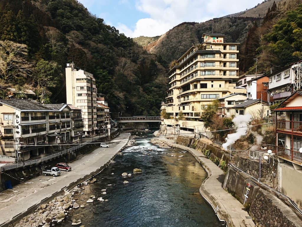 Tsuetate Onsen: Local and Therapeutical Onsen in Kumamoto