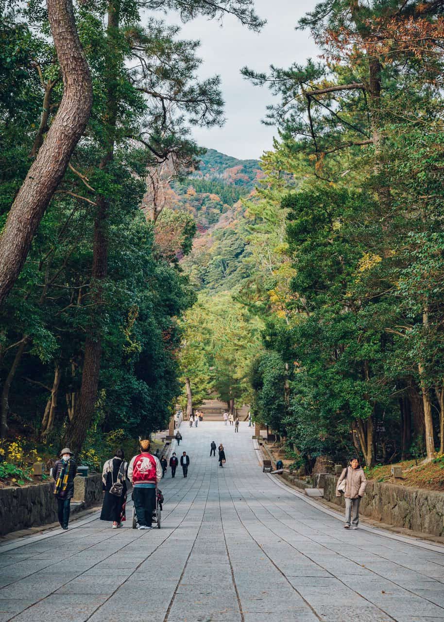 How To Get to Izumo Taisha Grand Shrine from Hiroshima On a Budget