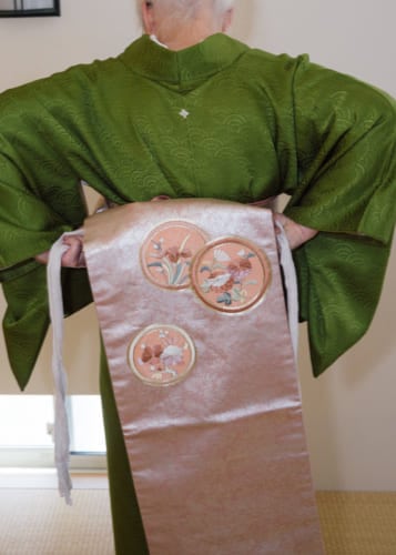 How To Tie a Nagoya Obi – With Pictures and Video