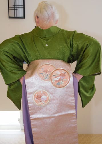 How To Tie a Nagoya Obi – With Pictures and Video