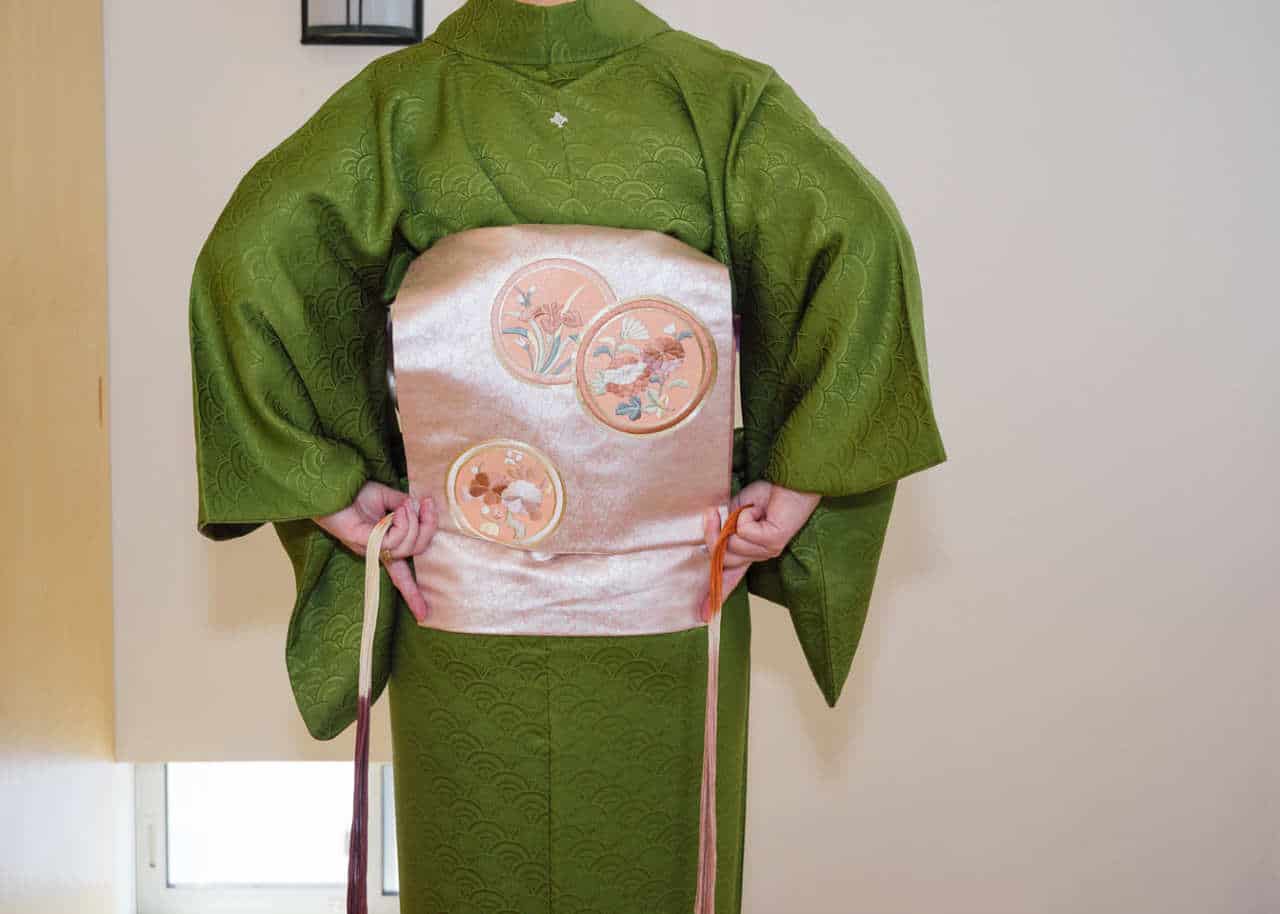 How To Tie a Nagoya Obi – With Pictures and Video