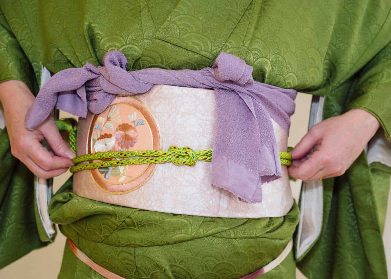 How To Tie a Nagoya Obi – With Pictures and Video