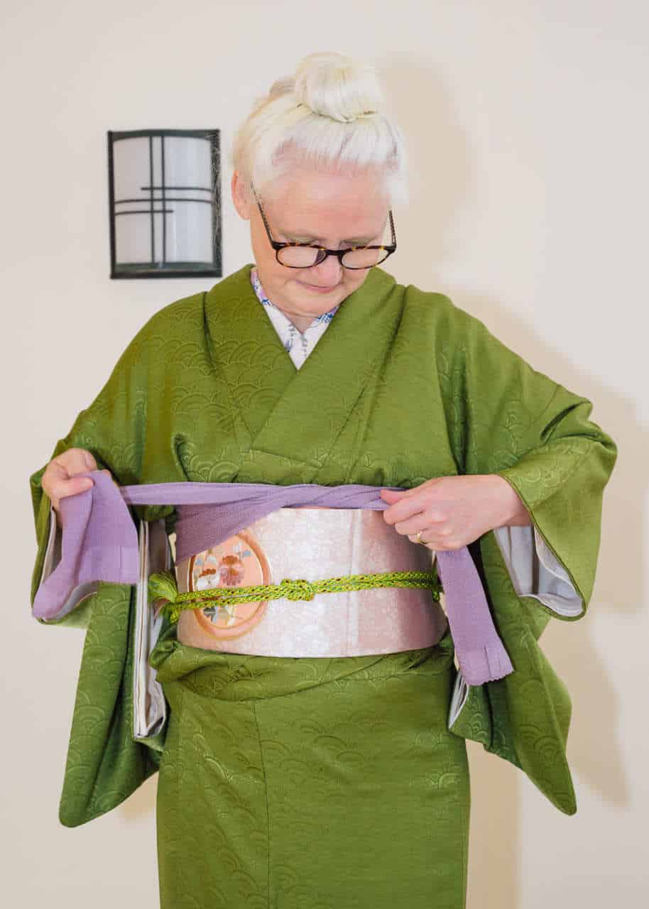 How To Tie a Nagoya Obi – With Pictures and Video