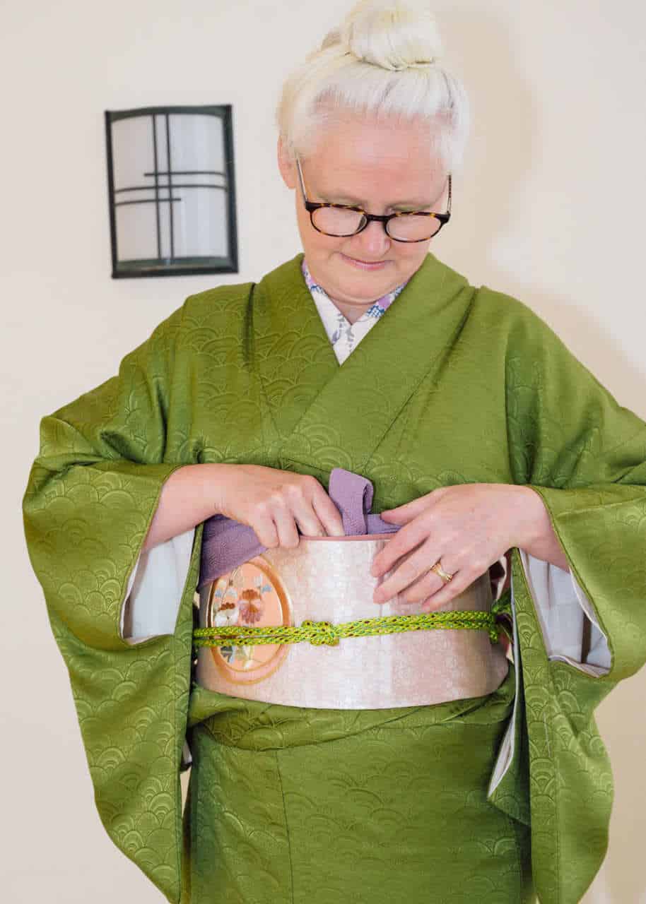 How To Tie a Nagoya Obi – With Pictures and Video