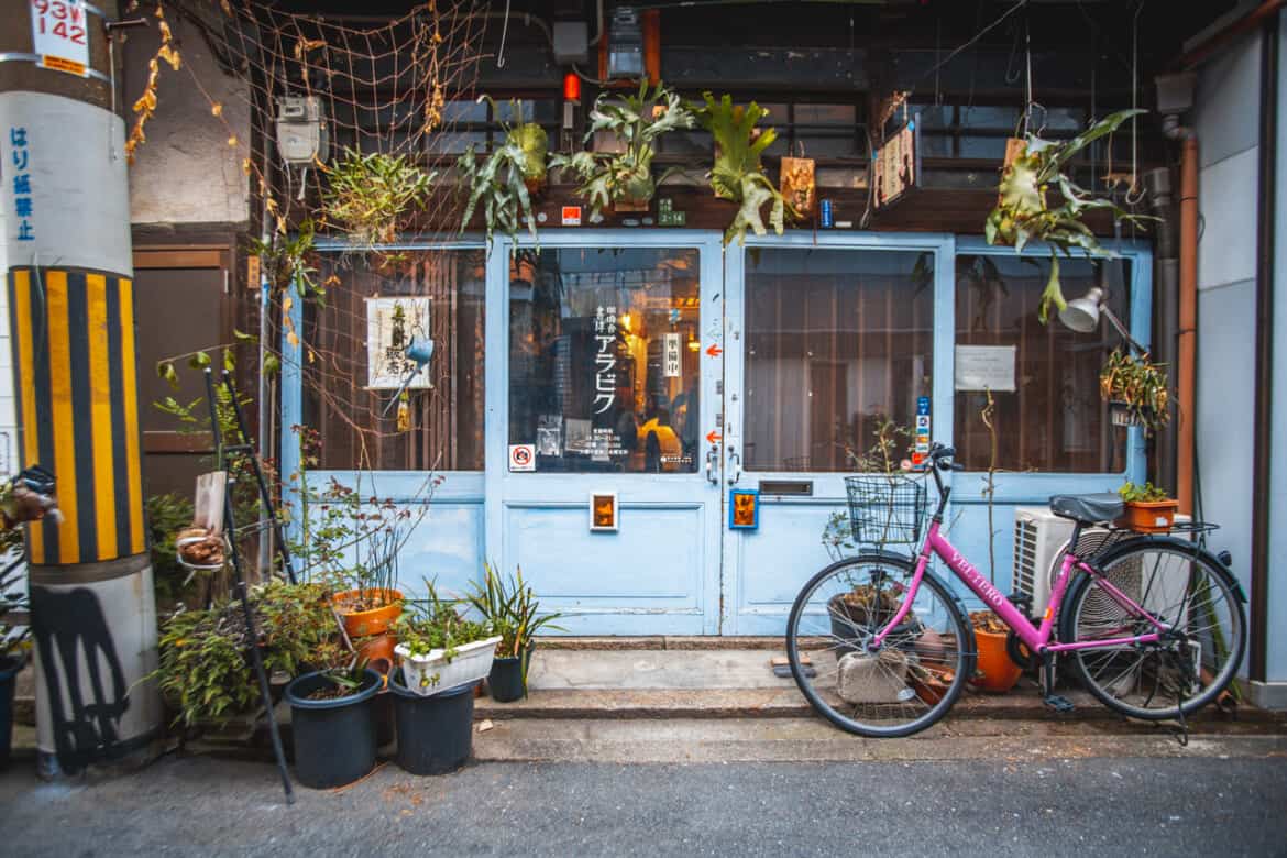 Nakazakicho, a Bohemian Neighborhood in Osaka