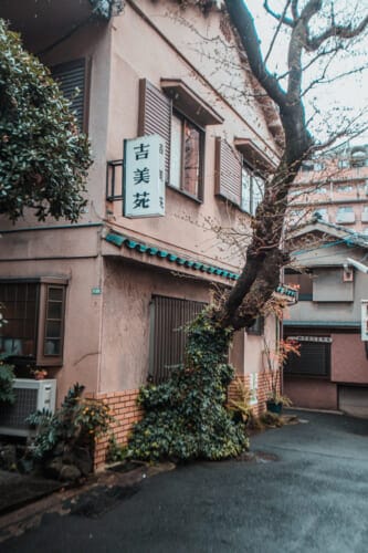 Nakazakicho, a Bohemian Neighborhood in Osaka