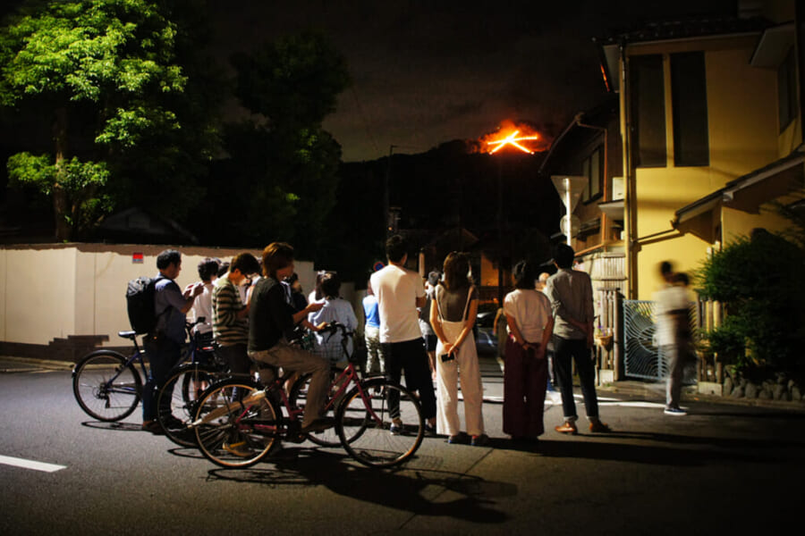 Japanese Cemeteries: A Guide to Traditions, Rituals & the Afterlife