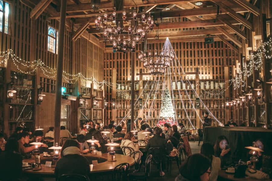 Christmas in Japan: How Japan Celebrates the Christmas Holidays