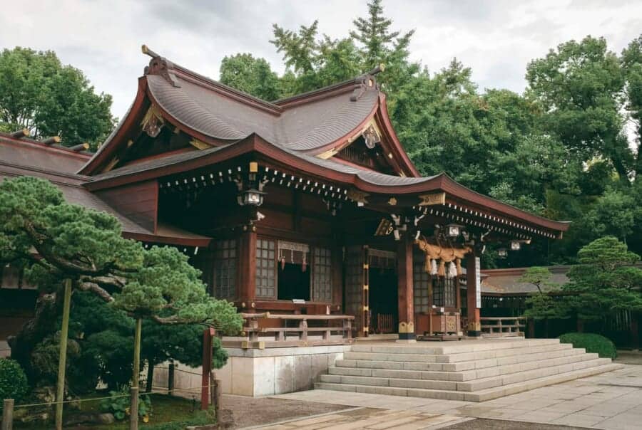 Japanese Cemeteries: A Guide to Traditions, Rituals & the Afterlife
