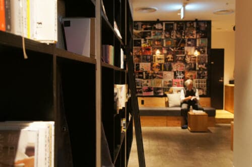 Manga Cafe: A Guide to Japan's Coolest Overnight Budget Stay