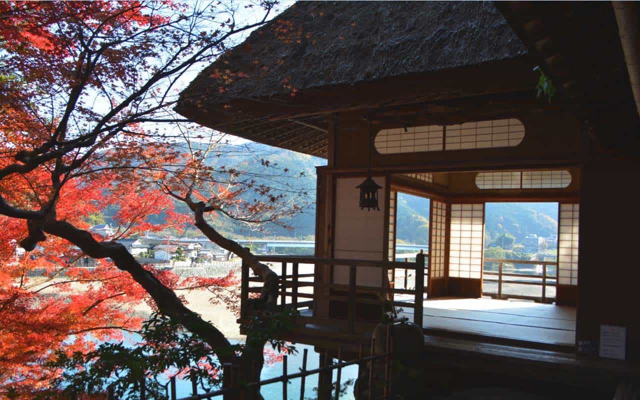 Ozu City: The Best Things to See and Do in Ehime's Castle Town