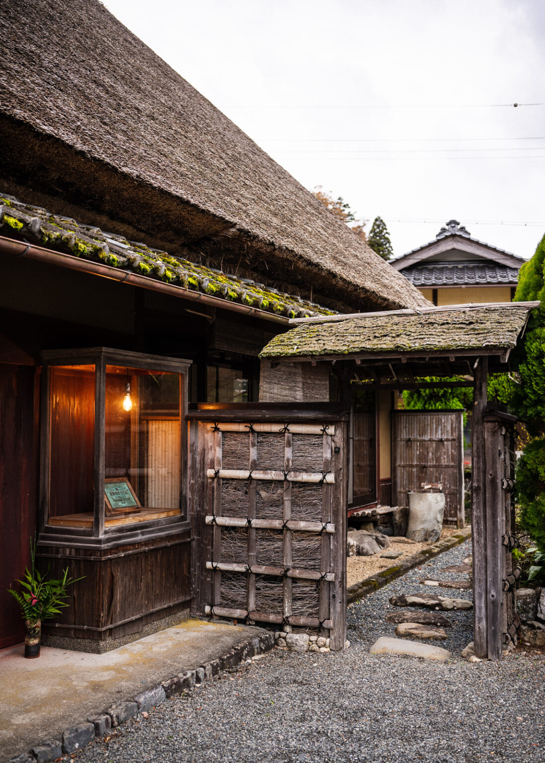 Hokuriku Arch Pass: Travel by Rail in Kyoto and Osaka