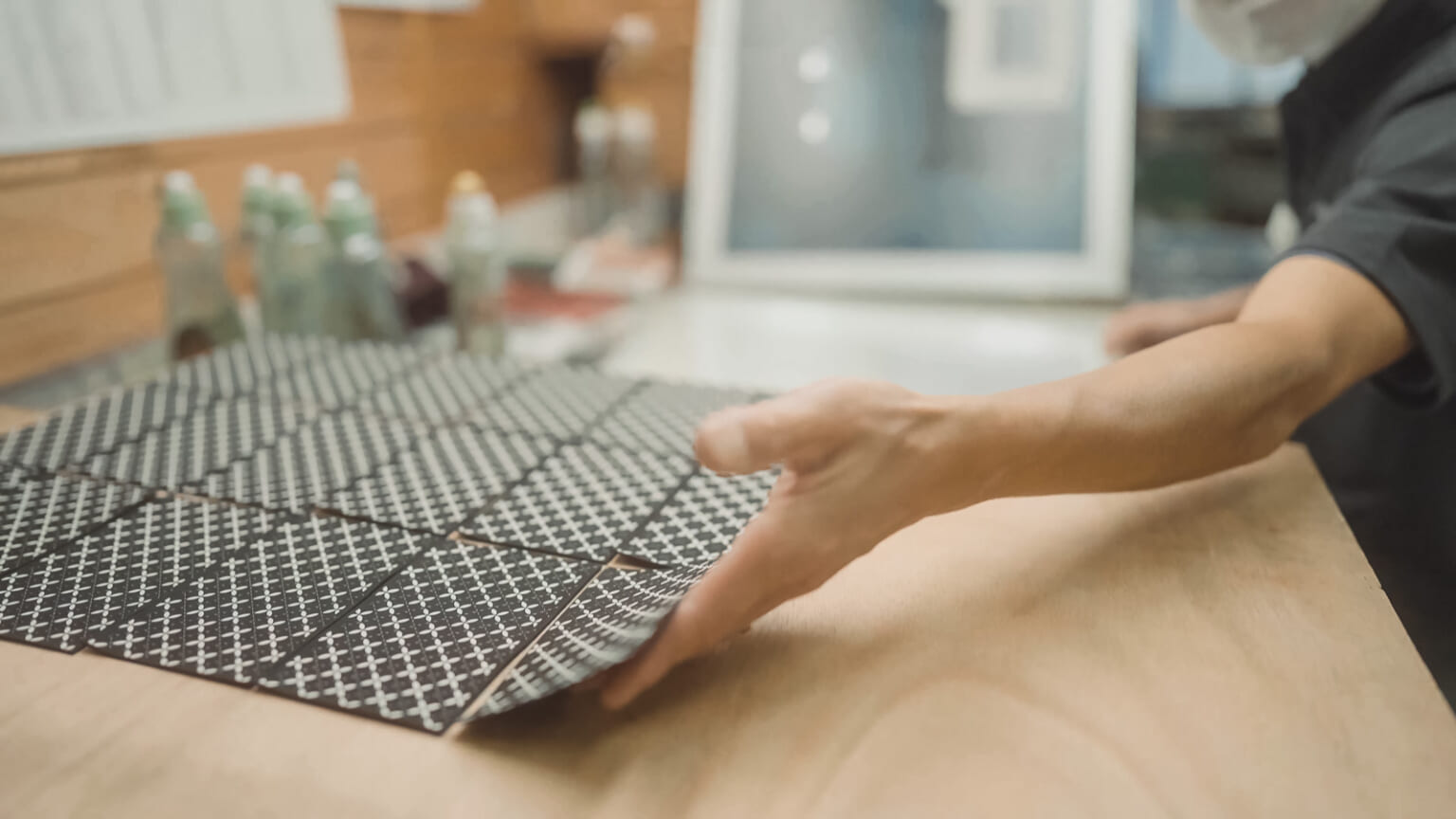 Koshu Inden: Lacquer-Painted Deer Leather Craft in Yamanashi