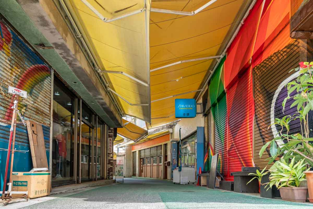 Sakaemachi: Explore the Local Retro Charm of Okinawa's Arcades