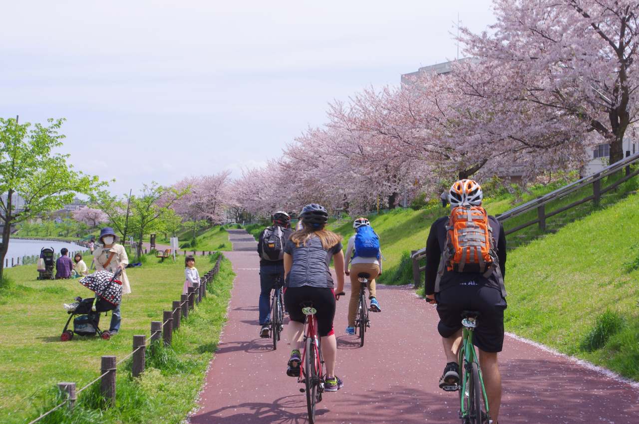Go on an outdoor adventure with the Hokuriku Arch Pass