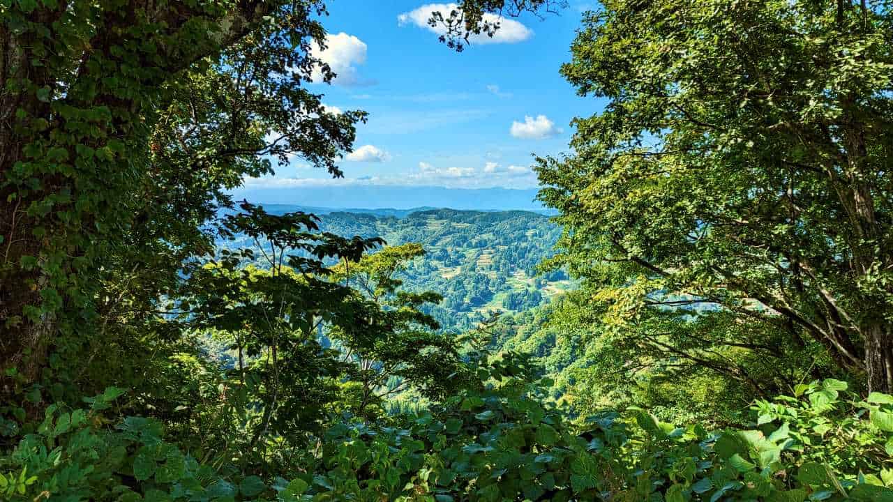 Go on an outdoor adventure with the Hokuriku Arch Pass