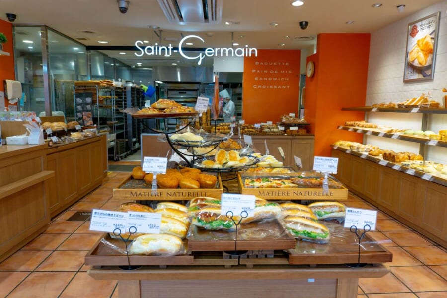 Why Japanese Bakeries Are So Great & Breads You Must Try