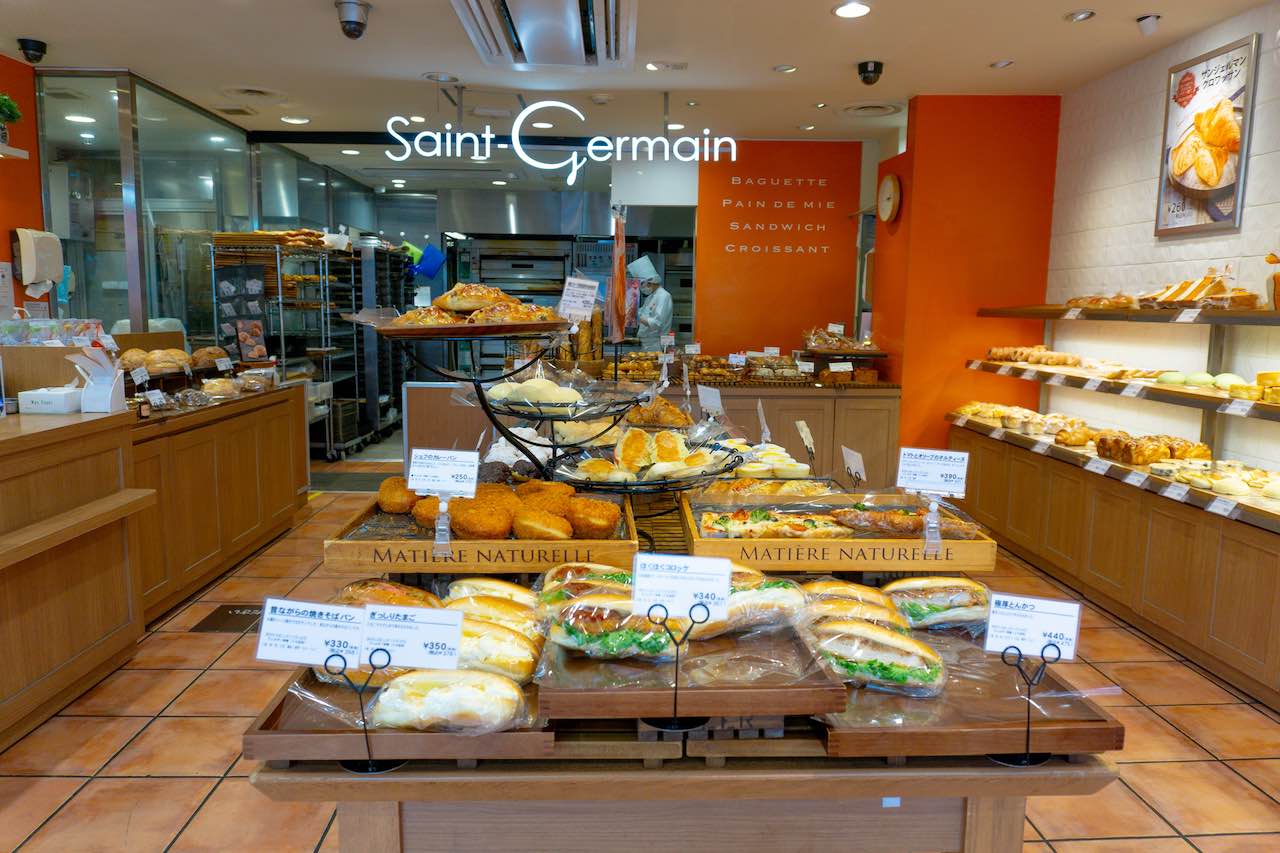 Why Japanese Bakeries Are So Great & Breads You Must Try