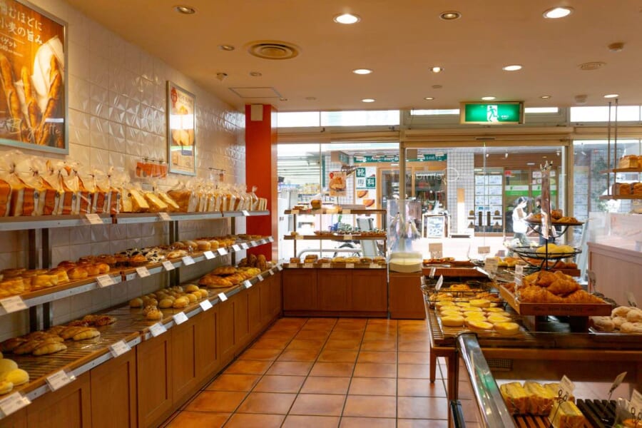 Why Japanese Bakeries Are So Great & Breads You Must Try