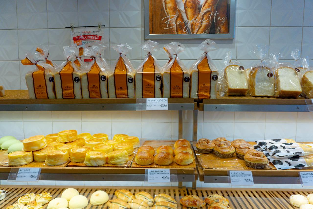 Why Japanese Bakeries Are So Great & Breads You Must Try