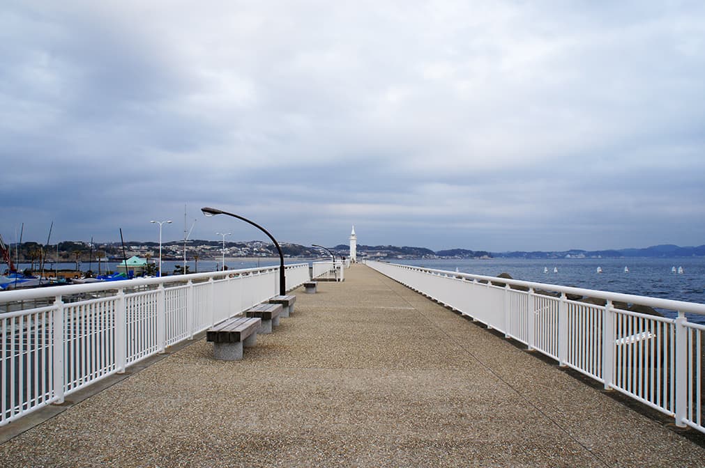 Le port d'Enoshima, haut-lieu de la voile à une heure de Tokyo